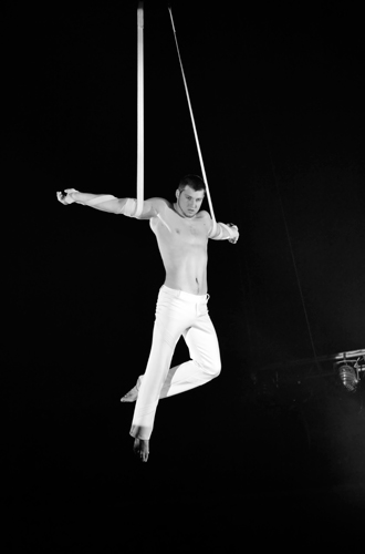 Male Aerial Silk 621 International Talent Agency Rising Stars