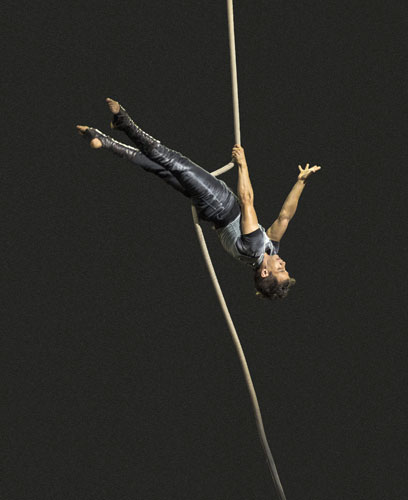Male Aerial Solo 105818 International Talent Agency Rising Stars