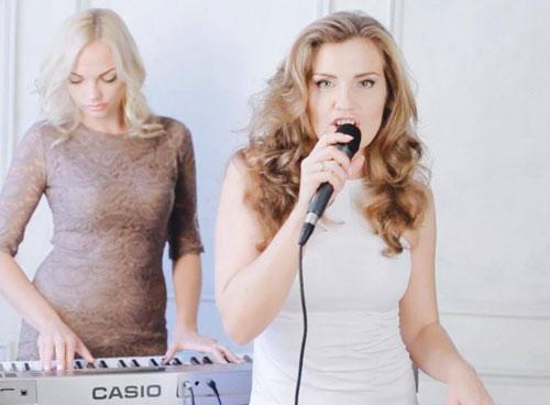 Female Music Duo 106285/ International Talent Agency "Rising Stars".