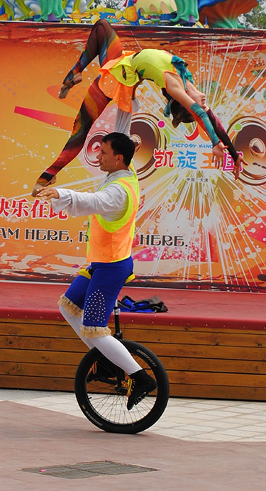 Duo Acrobats On The Monocycle/ International Talent Agency "Rising Stars".